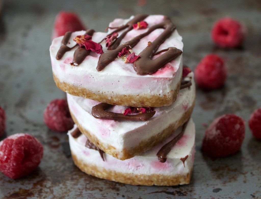 Raspberry ripple mini cheesecakes