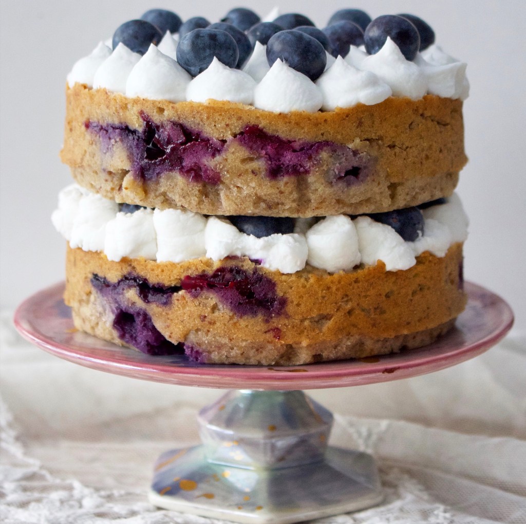 Blueberry and vanilla sponge